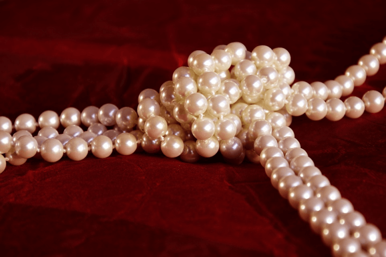 What Does Pearl Symbolize in The Bible? - Christian Faith Guide