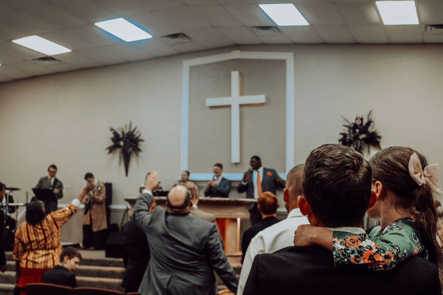 Pentecostal vs. Apostolic - Christian Faith Guide