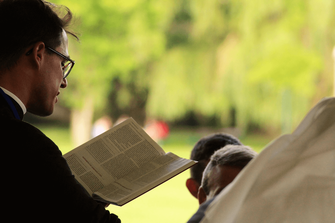 Reverend vs. Pastor - Christian Faith Guide